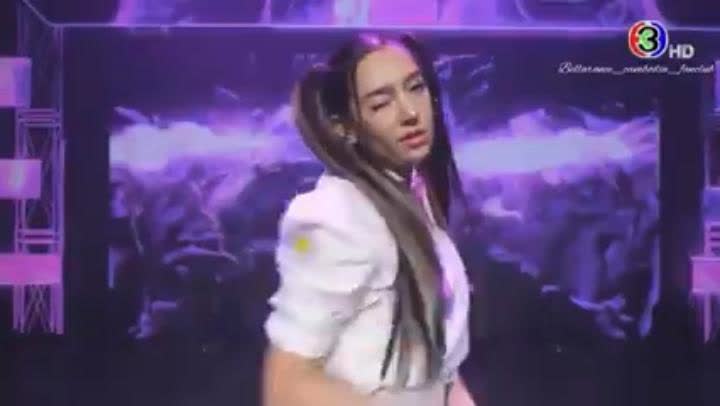 គម្របរបាំការ៉េមដោយប៊ីឡា - មេវ - តាវ - តូយ dance - TNAOT