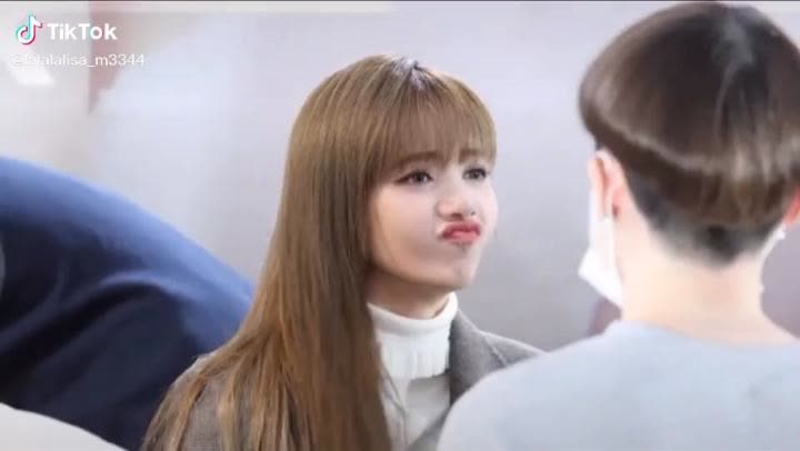 Cute mes te😍 lisa💕 - TNAOT