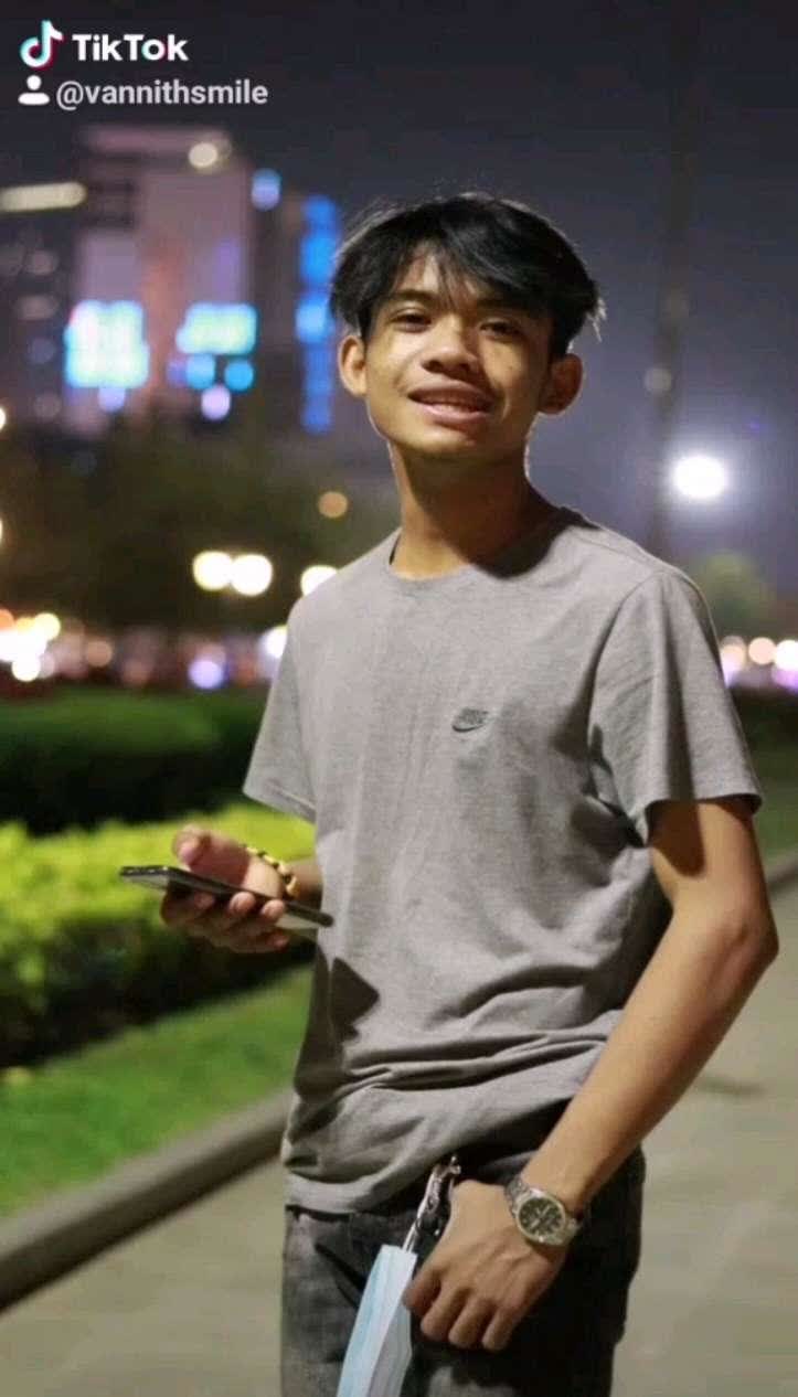 ដូចតុកតាឣត់ 😢 - TNAOT