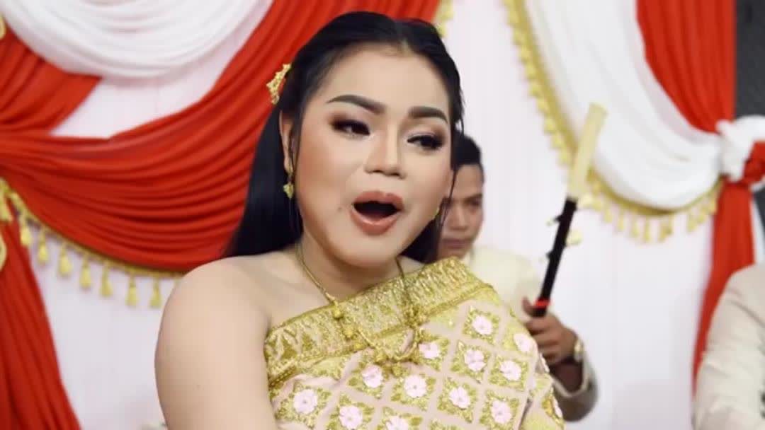 កន្ទុំរុយ - TNAOT