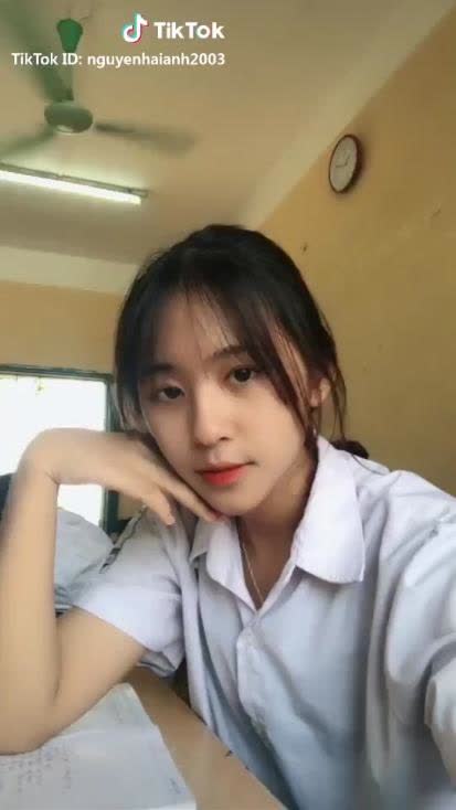 បើថាសាលាខ្ញុំមានមុខចឹងតែម្នាក់ដឹងតែខ្ញុំ រៀនមិនអវត្តមាន១ ម៉ោងទេ🤤🤤 - TNAOT