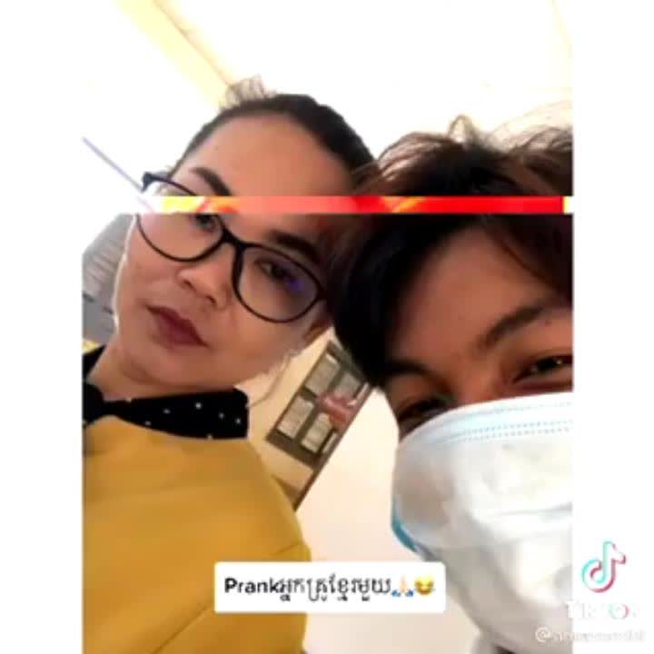 #Prank អ្នកគ្រូខ្មែរ @ថ្នាក់ទី12 😸 like ផងខំធ្វើហត់ហា😘 - TNAOT