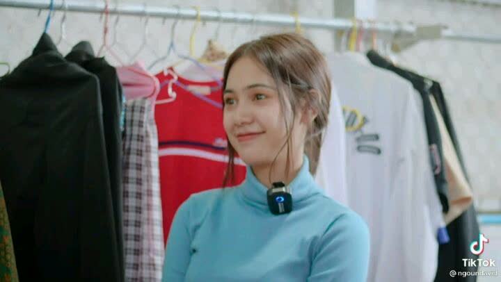 ឡេីងកំប្លែងម៉ង - TNAOT