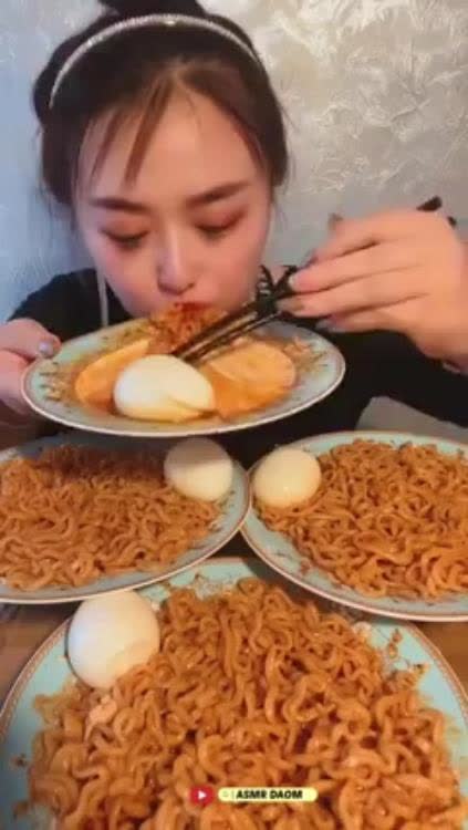 ម្ហូបចិនជនជាតិចិនញ៉ាំម៉ុកបាង - asmr [Vol 230] - TNAOT