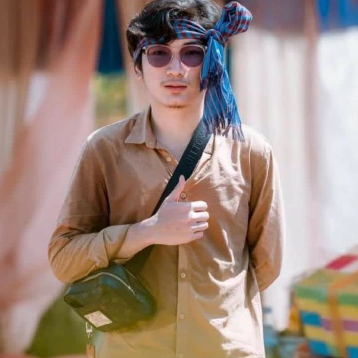 My idol Stalker♥️ - TNAOT