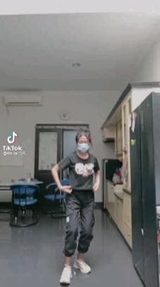 single jg 😂 - TNAOT