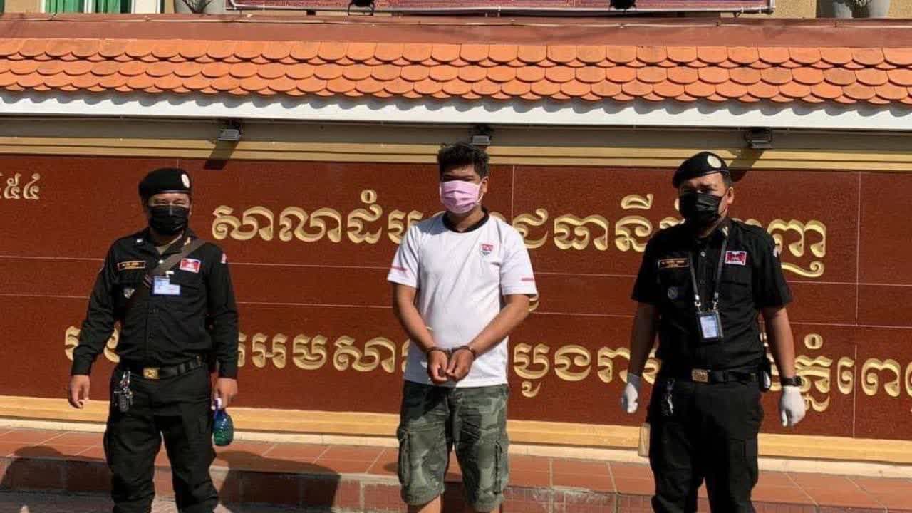 តុលាការចេញដីកាឃុំខ្លួនមន្រ្តីយោធាដែលបើកម៉ូតូបុកបារ៉ាស់ ជេរប្រមាថ ...