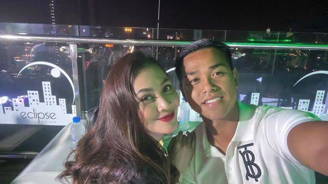 ស្ងាត់ៗ ! Alex You និង វិទីនី ចុះសំបុត្រ អាពាហ៍ពិពាហ៍បាត់ - TNAOT