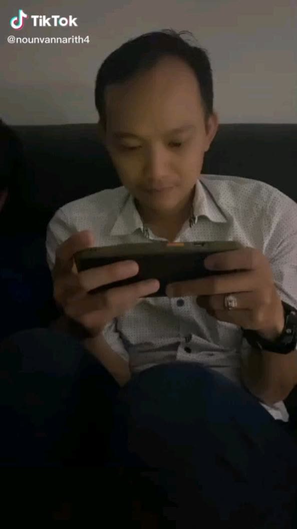 ស្រីល្អឯក - TNAOT