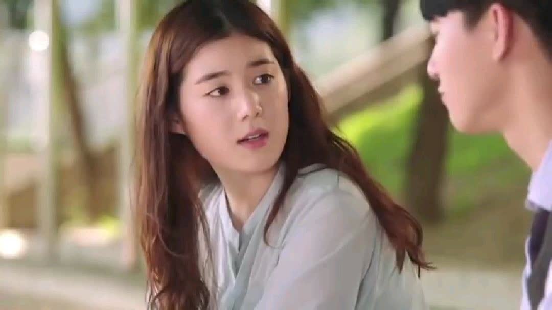 សម្រាយរឿង / មន្តស្នេហ៍អ្នកគ្រូស្អាត / រឿងស្នេហាកូរ៉េ -តួស្អាតៗ - TNAOT